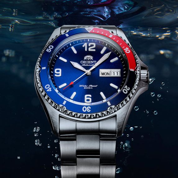 Orient Revival World Map 200m Automatic Diver RA-AA0E01S RA-AA0E01S19B
